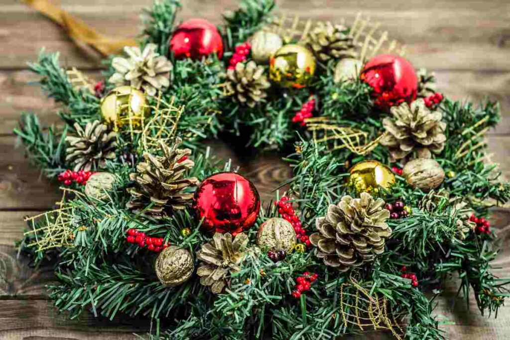 Ghirlanda natalizia fai da te, segui i nuovi video tutorial così ne ...